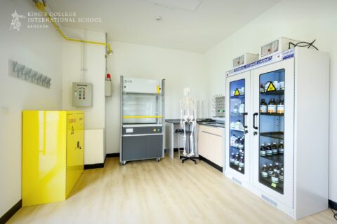 Designing a Science Prep Room - Key Aspects Checklist - S+B